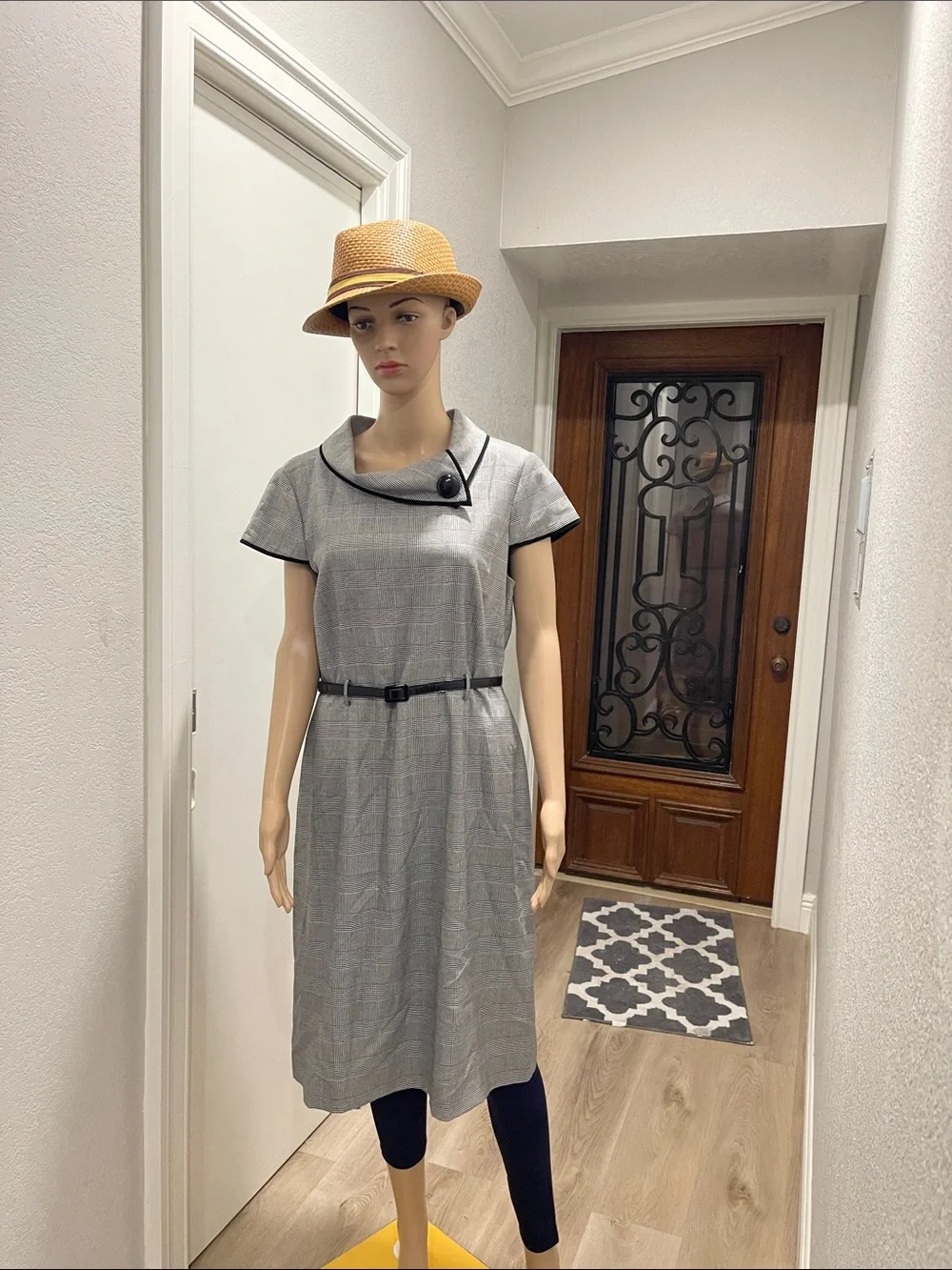 Tahari | Dresses | Tahari Gray Shortsleeve Midi Dress With Black Trim ...